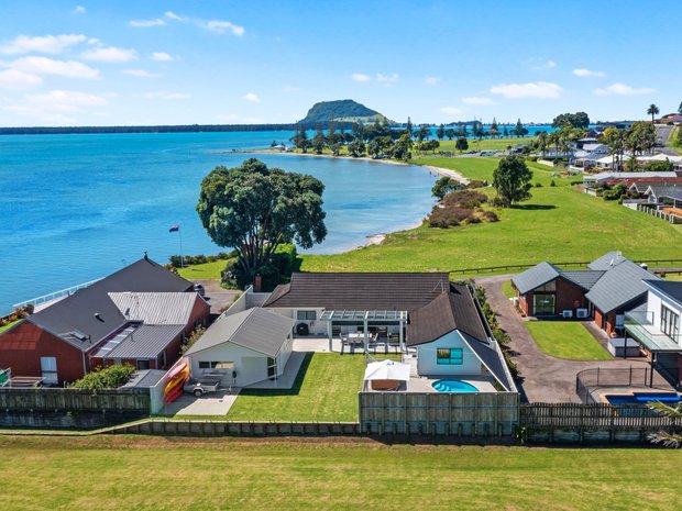 Luxury renovated homes for sale in Matua, Tauranga, Bay of Plenty, New ...