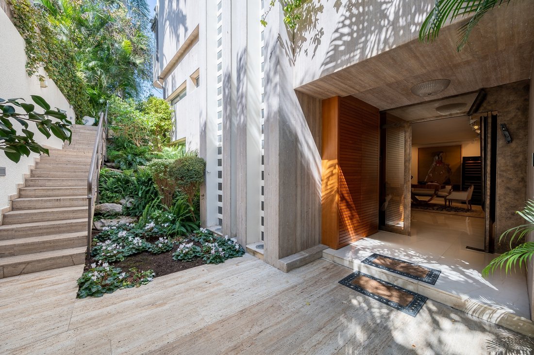 Serene Private Home At Shikun In Tel Aviv Yafo, Tel Aviv District ...