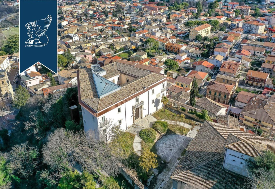 Wonderful Historical Villa In The Heart Of In Torre De' Passeri ...