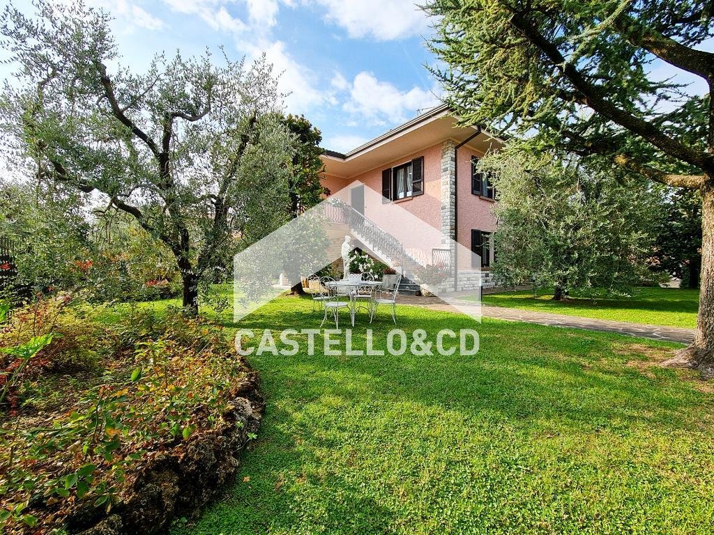 Puegnago Sul Garda Villa In Raffa, Lombardy, Italy For Sale (12675938)