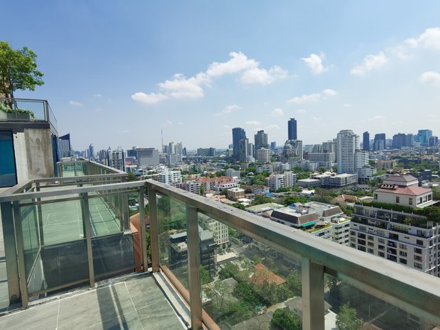 Luxury homes for sale in Khlong Toei Nuea, Bangkok, Krung Thep Maha Nakhon, Thailand | JamesEdition