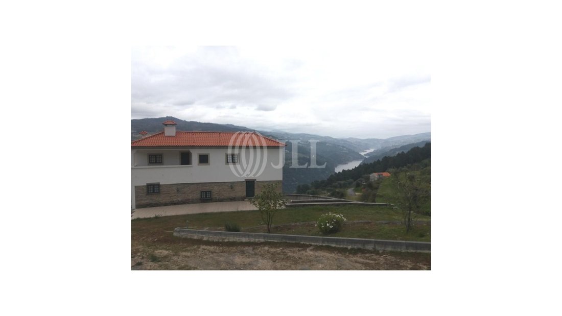 Estate With River And Mountain Views, In In Souselo, Viseu District ...