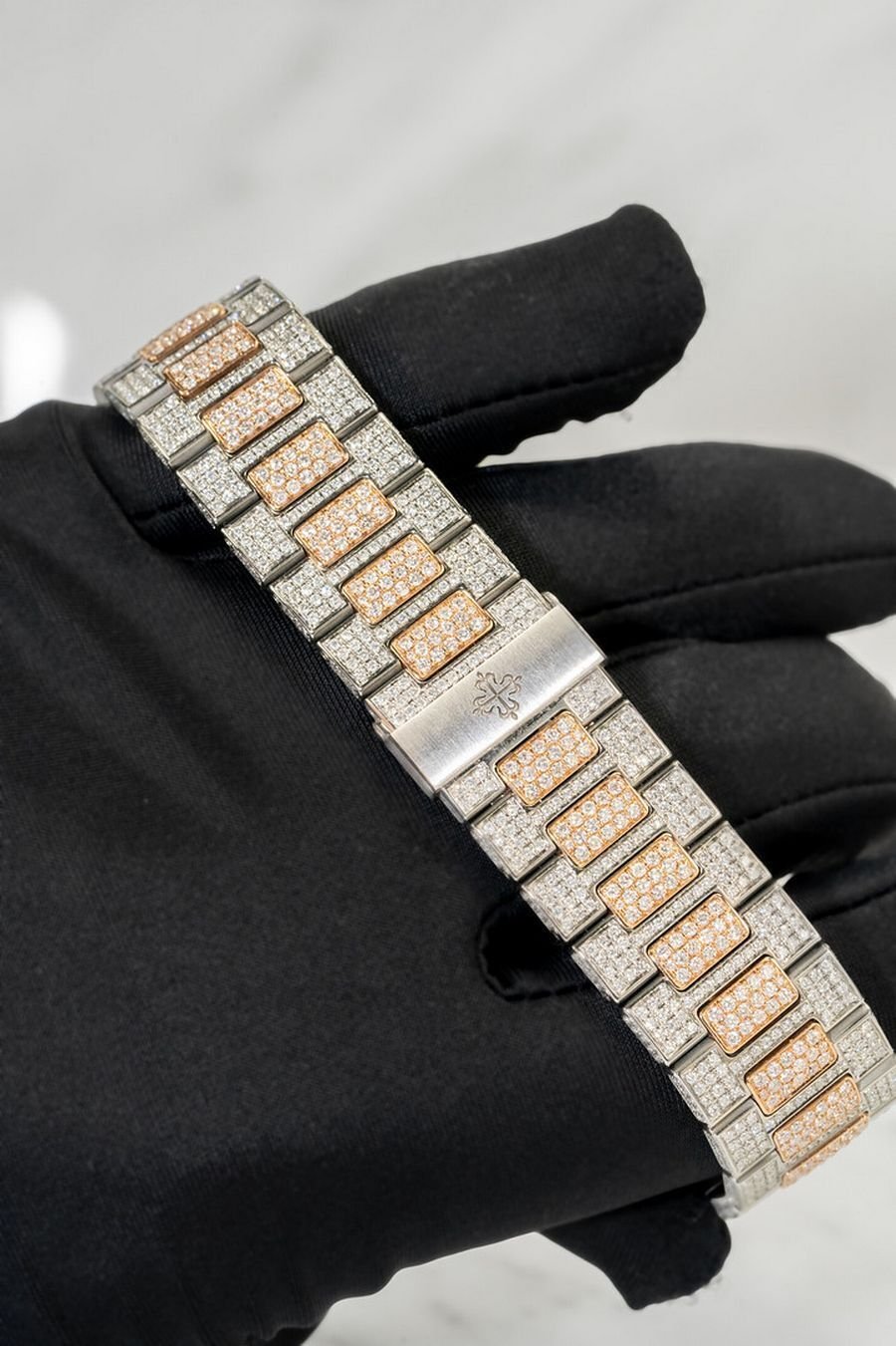 Patek Philippe Nautilus 5980/1 Ar Diamond In Dubai, Dubai, United Arab ...