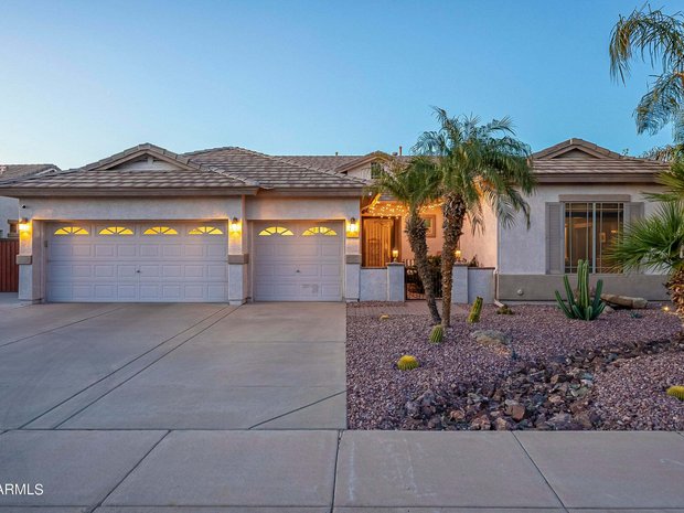 Luxury homes for sale in Gilbert, Arizona | JamesEdition