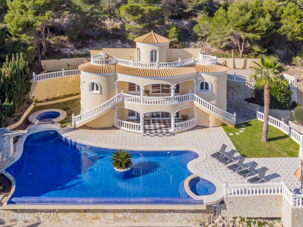 Calpe Villa In Calp, Valencian Community, Spain For Sale (12688793)