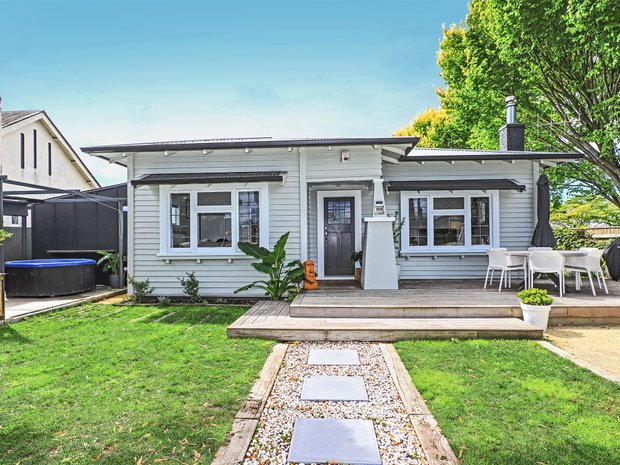 Luxury homes for sale in Parkvale, Hastings, Hawke's Bay, New Zealand ...