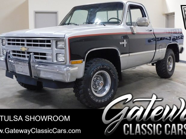 Two tone Chevrolet K10 for sale | JamesEdition
