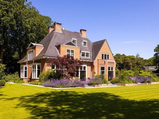 Luxury mansion houses for sale in Huizen, North Holland, Netherlands ...