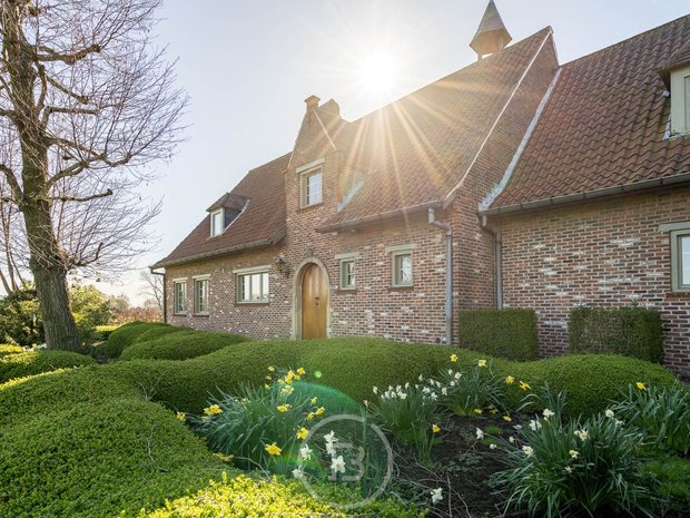 Luxury homes with indoor pool for sale in Meulebeke, Flanders, Belgium ...