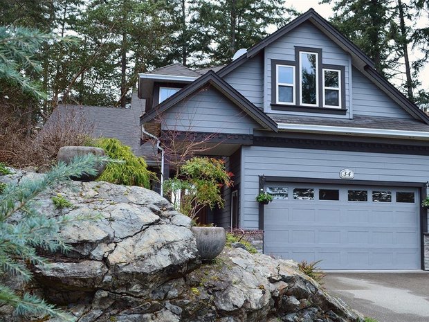 Luxury homes with terrace for sale in View Royal, British Columbia ...