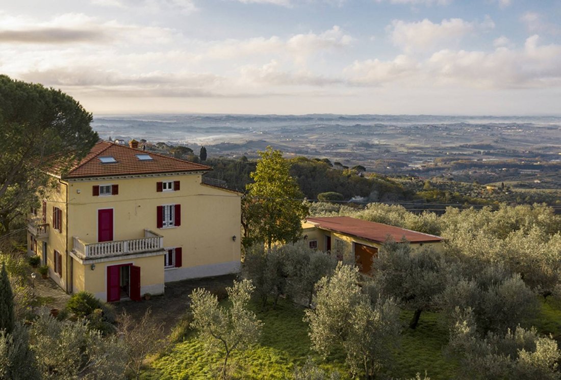Rustico Lamporecchio In Lamporecchio, Tuscany, Italy For Sale (12713417)
