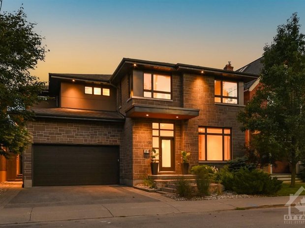 Luxury modern homes for sale in Ottawa, Ontario, Canada | JamesEdition