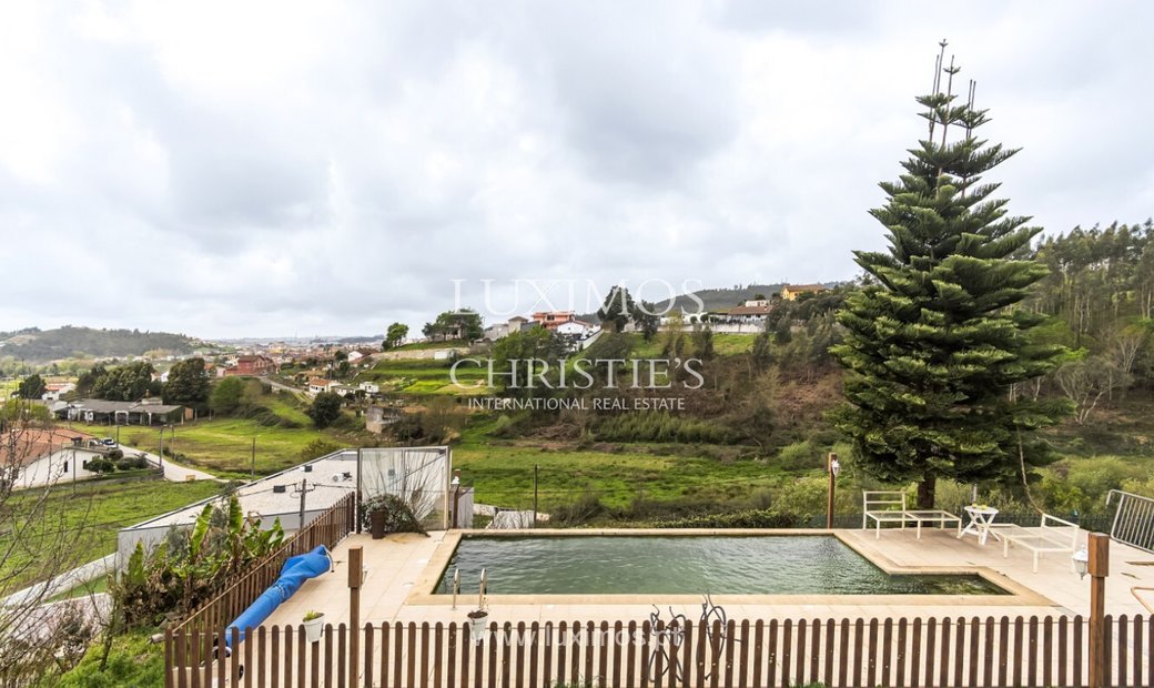 Villa Mit 4 Schlafzimmern, Pool In Santo Tirso, Distrikt Porto ...