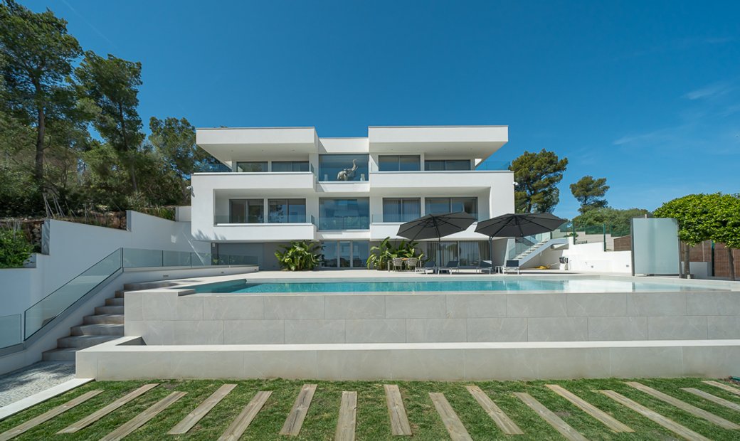 Luxury Modern Villa With Sea Views For Sale In Palmanova In Palmanova ...