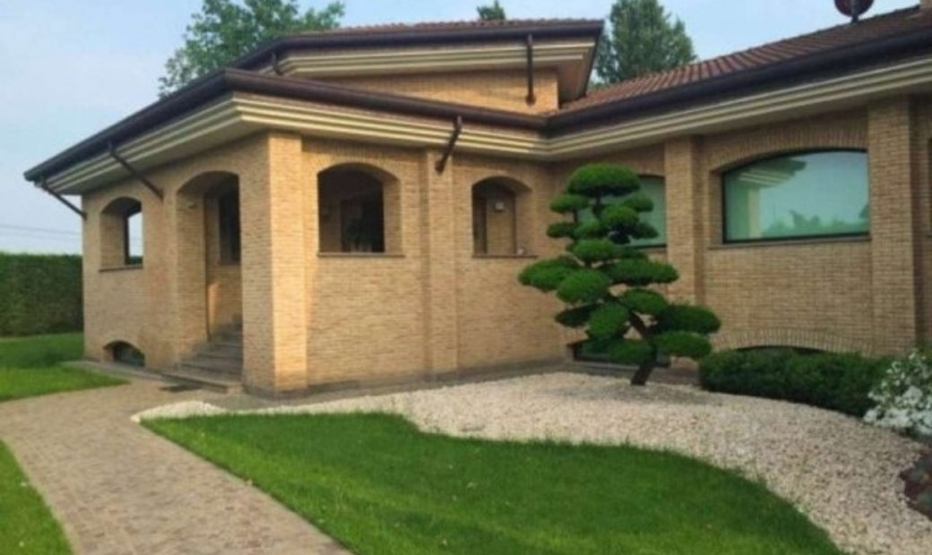 Single House For Sale In Mezzago In Mezzago, Lombardy, Italy For Sale ...