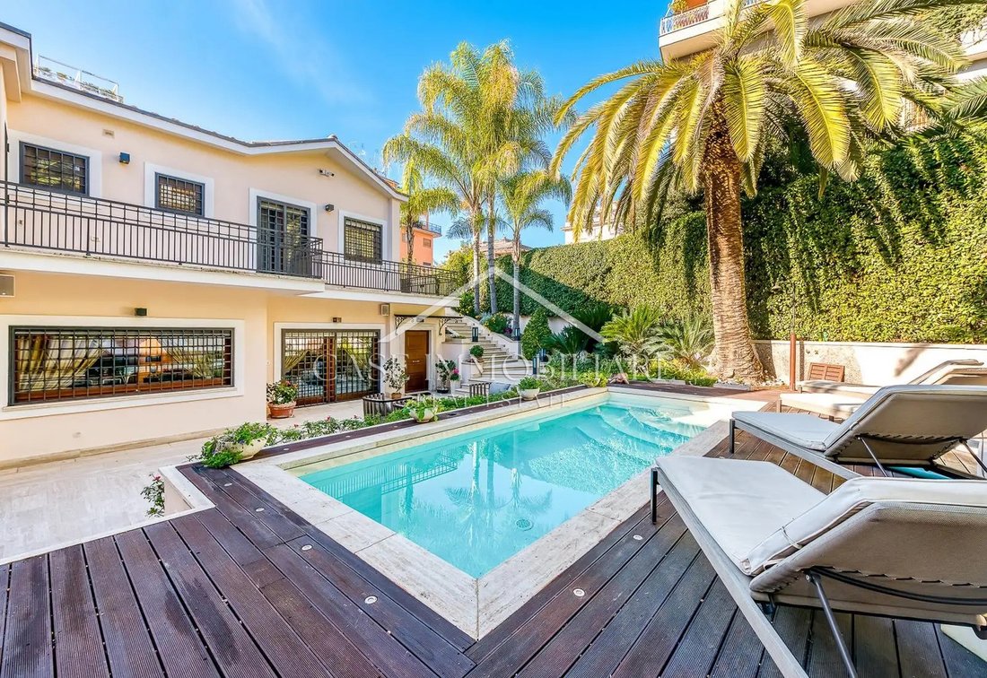 Fleming, Prestigiosa Villa Con Piscina In Rome, Lazio, Italy For Sale ...