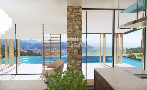 Luxury homes for sale in Capo Mimosa-Rollo, Liguria, Italy | JamesEdition