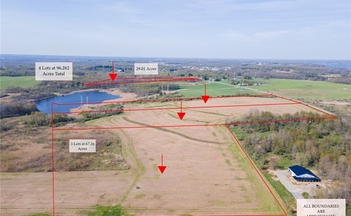 Luxury homes for sale in North Lima, Ohio | JamesEdition