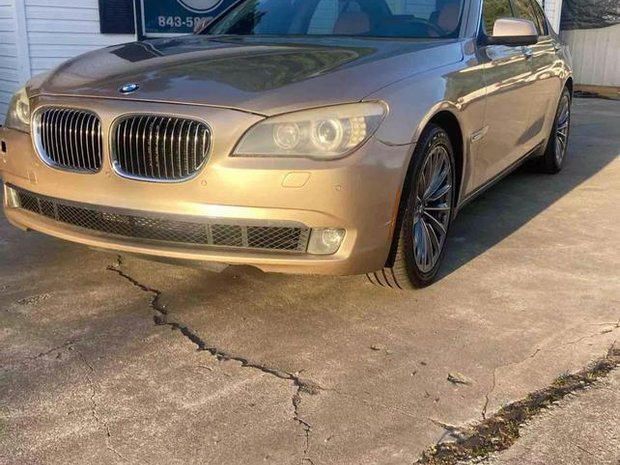 Gold BMW 7 Series for sale | JamesEdition