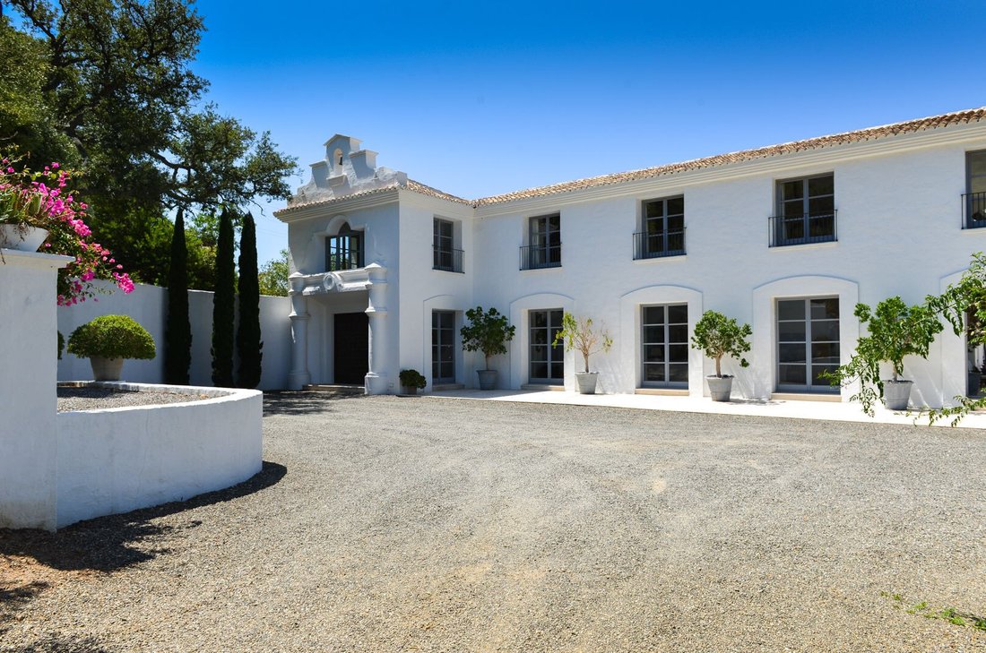 Exceptional Country Estate In The Mountains Of In Casares, Andalusia ...