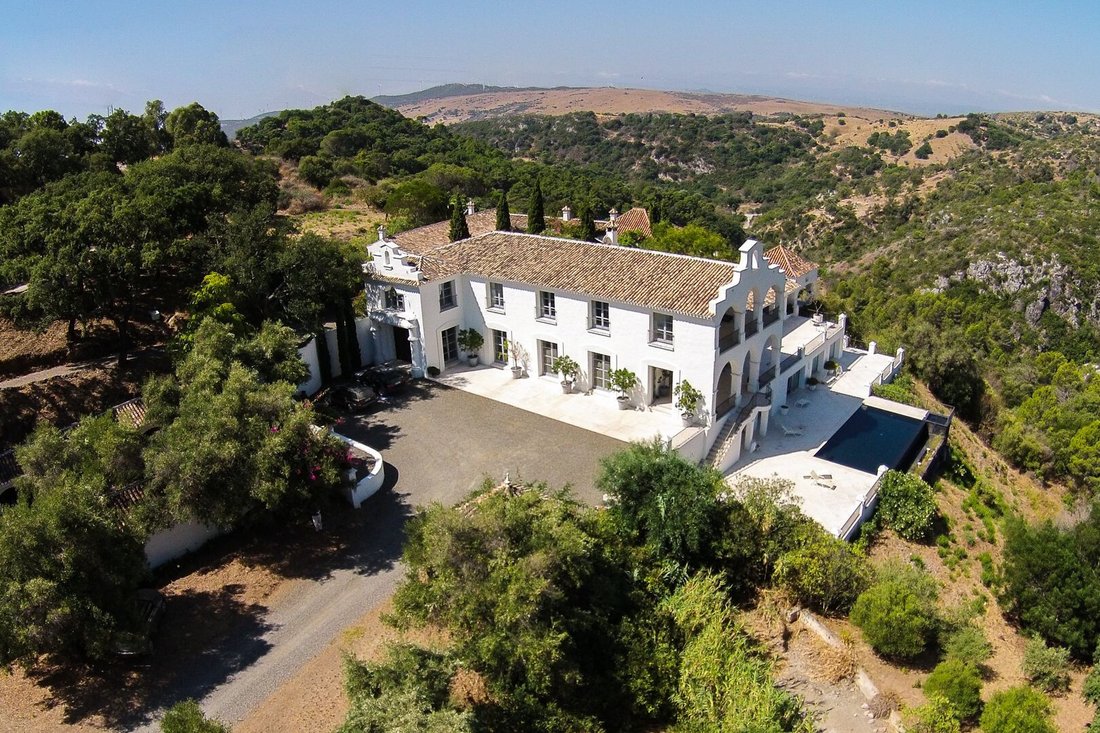 Exceptional Country Estate In The Mountains Of In Casares, Andalusia ...