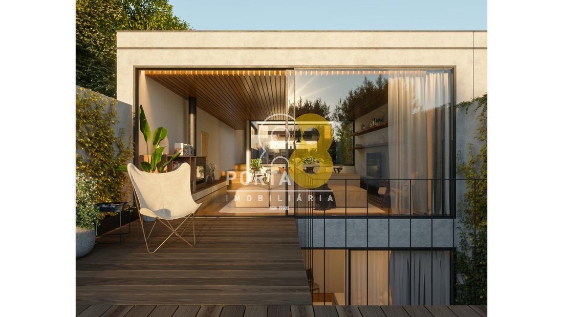 Porto House In Porto, Porto District, Portugal For Sale (12770628)