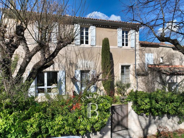 Luxury houses for sale in Céreste, Provence-Alpes-Côte d'Azur, France ...