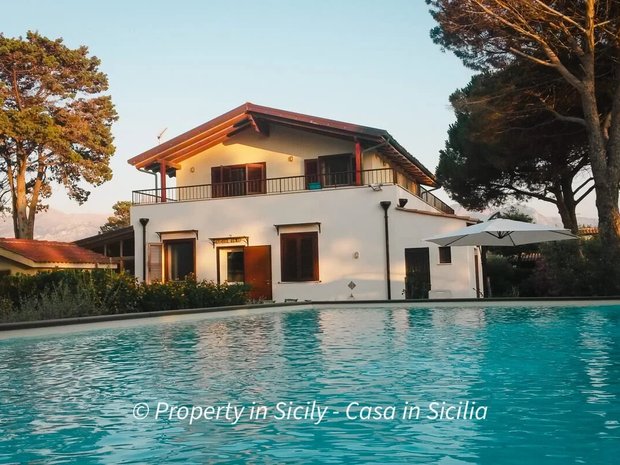 Luxury waterfront homes for sale in Piana Calzata, Sicily, Italy ...