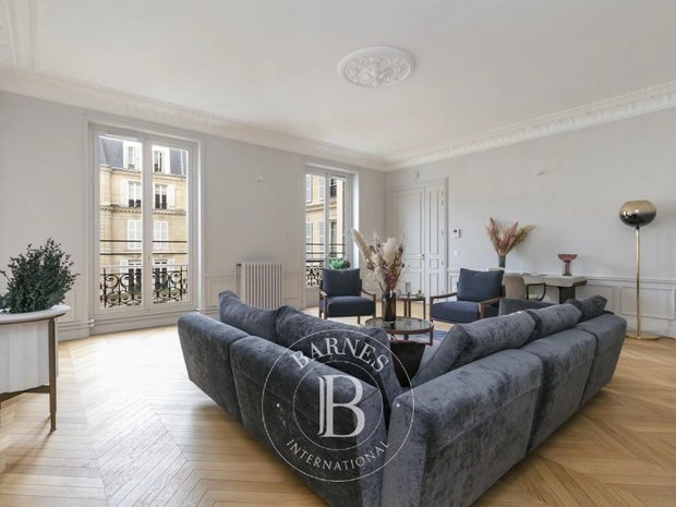 Luxury duplex homes for sale in 8th arrondissement of Paris, Paris, Île ...