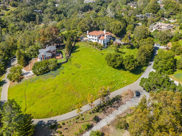 Luxury land for sale in Emerald Hills, California | JamesEdition