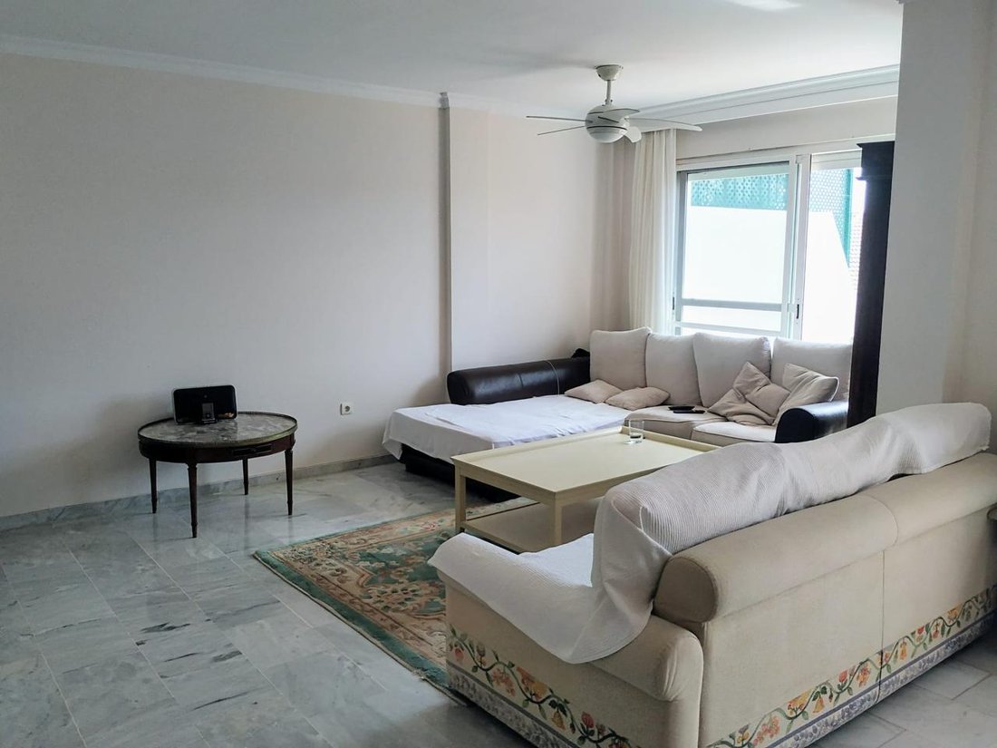 Málaga Attached In Este, Malaga, Spain For Sale (12799147)