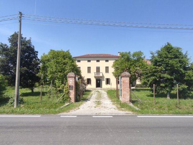 Luxury homes with terrace for sale in Campodoro, Veneto, Italy ...