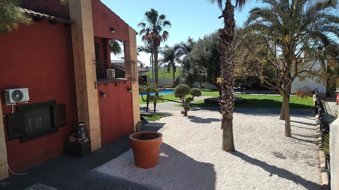 Exclusive, Impressive And Quiet Luxury In Catral, Valencian Community ...