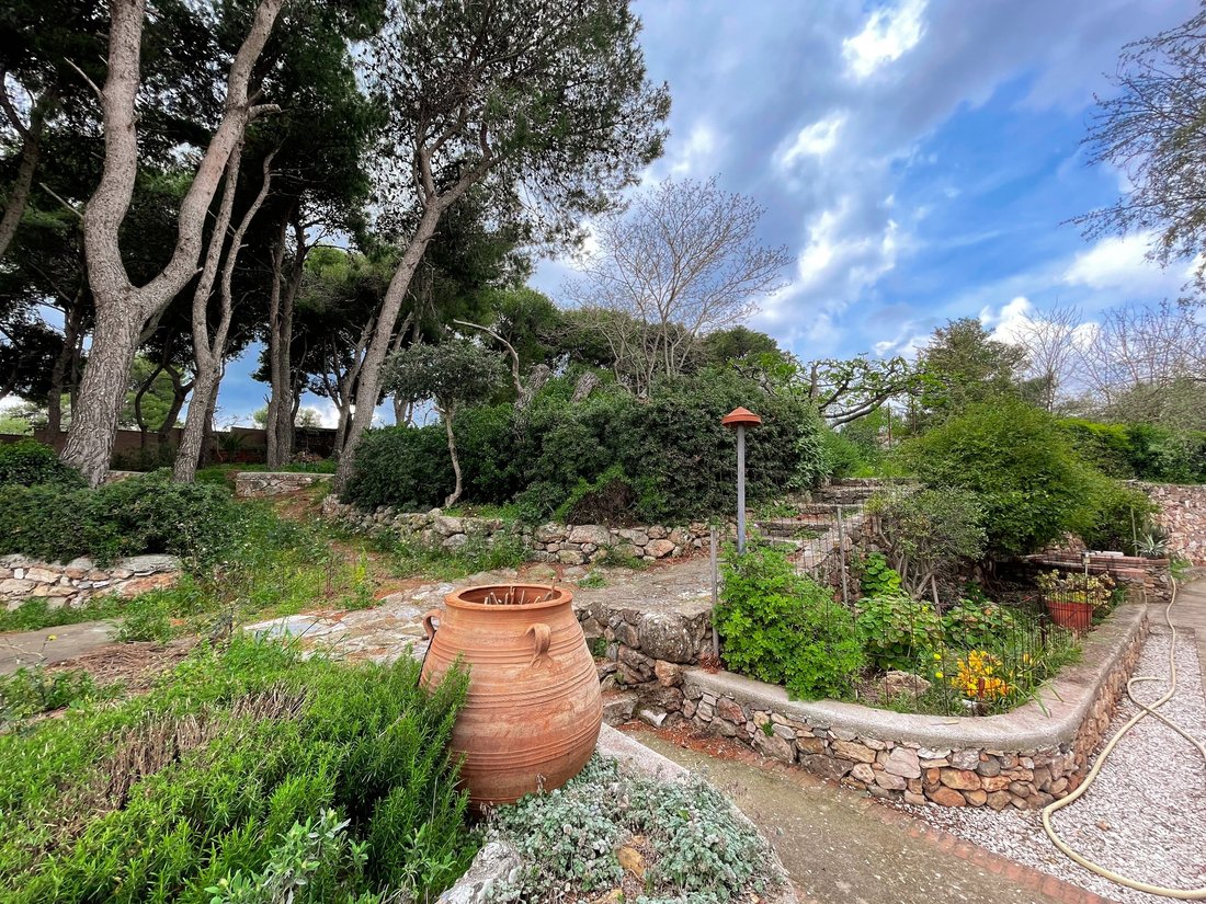 Traditional Villa In Karellas, Decentralized Administration Of Attica ...