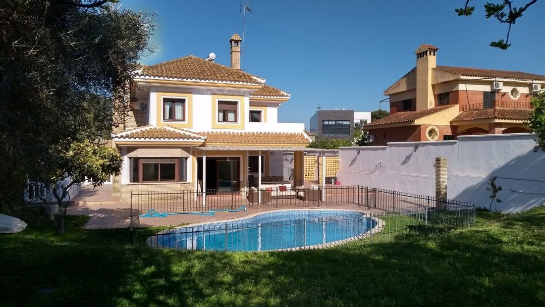 Chalet Venta Sevilla In Montequinto, Andalusia, Spain For Sale (12822326)