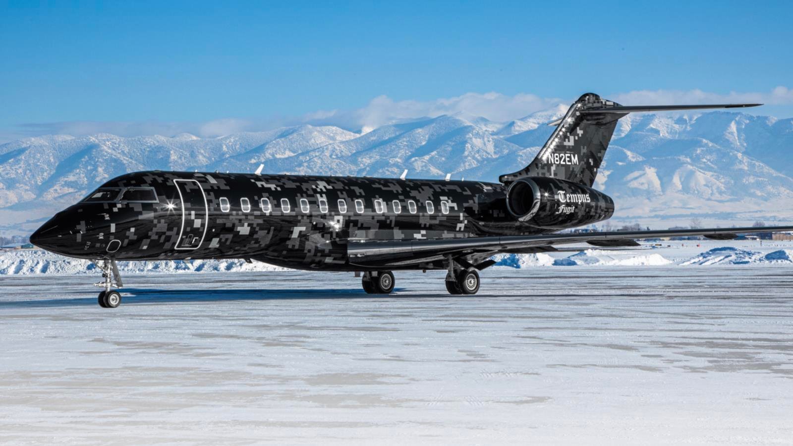 Bombardier Global Express Xrs In Teterboro, New Jersey, United States ...