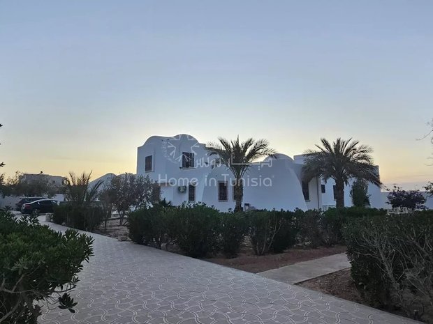 Luxury homes for sale in Barkouk, Medenine, Tunisia | JamesEdition