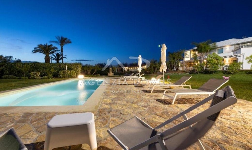 Lecce Villa In Matino, Apulia, Italy For Sale (12832328)