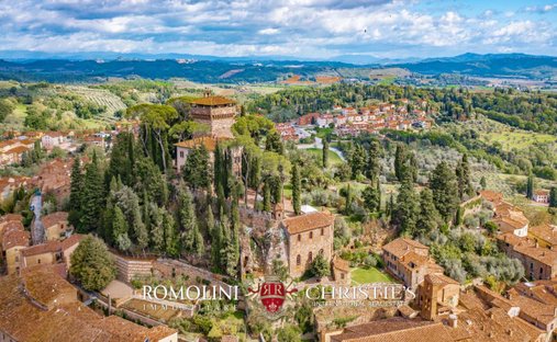 Luxury castles with terrace for sale in Cetona, Tuscany, Italy ...
