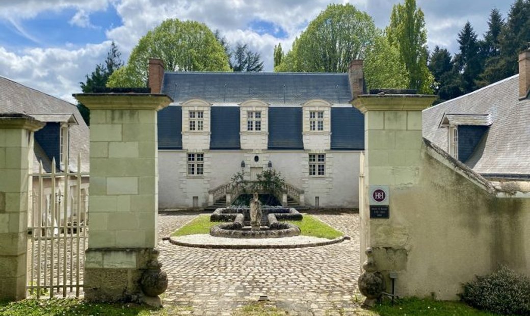 Veigné Manoir In Veigné, Centre Val De Loire, France For Sale (12848860)