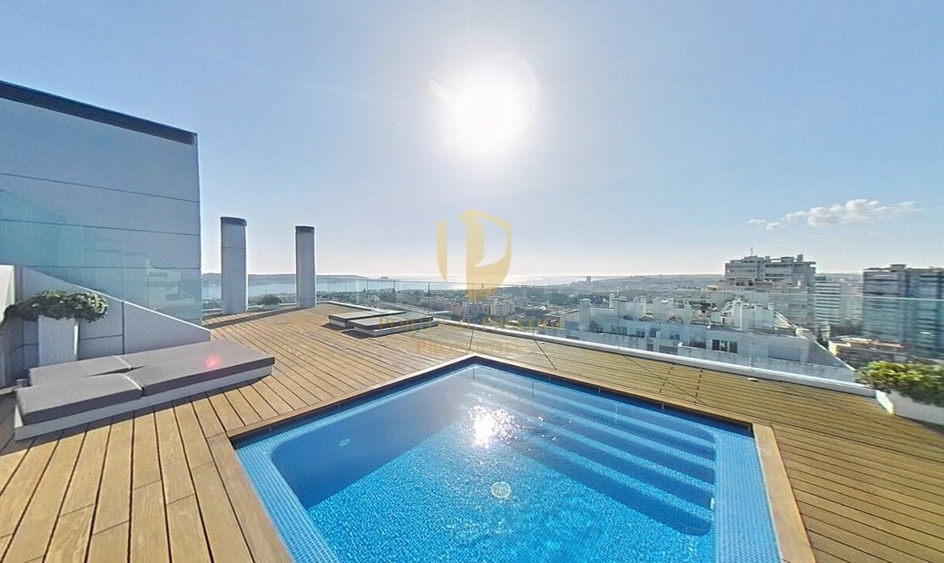 Exclusive T4 On The Hillside Of Alto Do Restelo, A In Lisbon, Lisbon ...