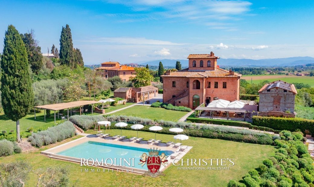 Tuscany Restored Villa, Boutique Hotel For Sale In Sinalunga, Tuscany ...