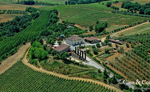Luxury farm ranches for sale in Siena, Tuscany, Italy | JamesEdition