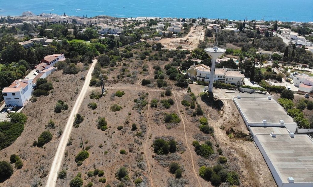 Urban Land Inserted In The Low Density Urban Space In Luz, Algarve ...