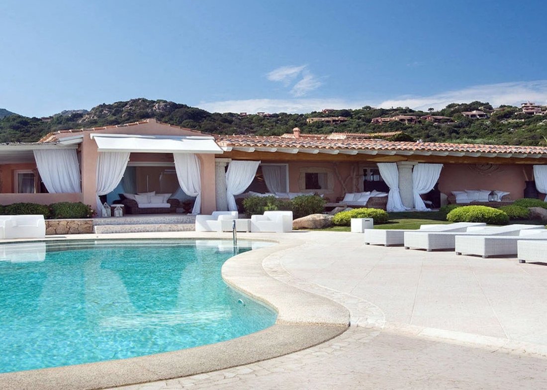 Villa Mansion In Greece For Rent (12888956)