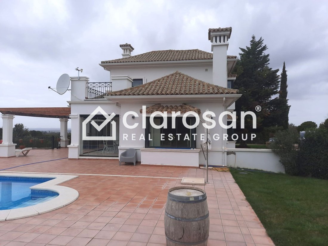 Chalet For Sale In Arcos De La In Arcos De La Frontera, Andalusia, Spain For Sale (12891492)