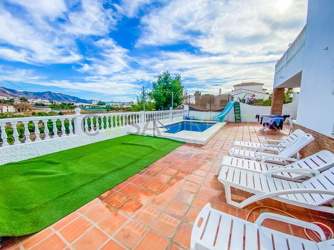 Chalet In Nerja, Andalusia, Spain For Sale (12891387)