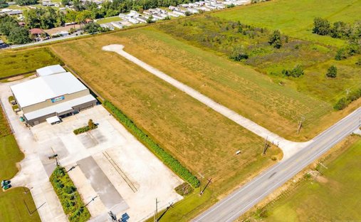 Luxury homes for sale in Gray, Louisiana | JamesEdition