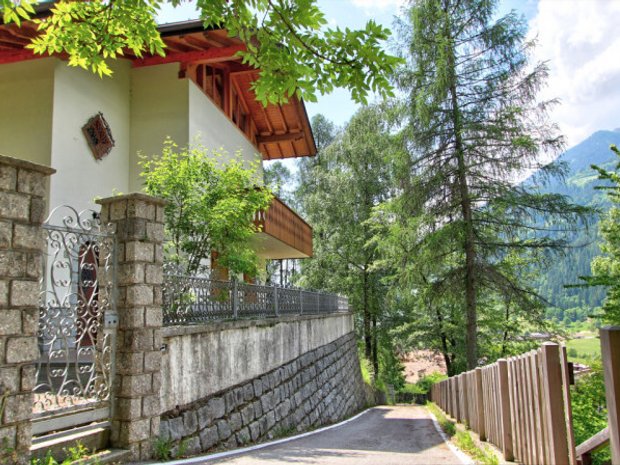 Luxury homes for sale in Giustino, Trentino-South Tyrol, Italy ...