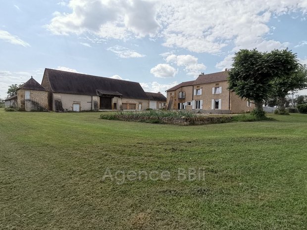 Luxury villas with garage for sale in Anzy-le-Duc, Bourgogne-Franche ...